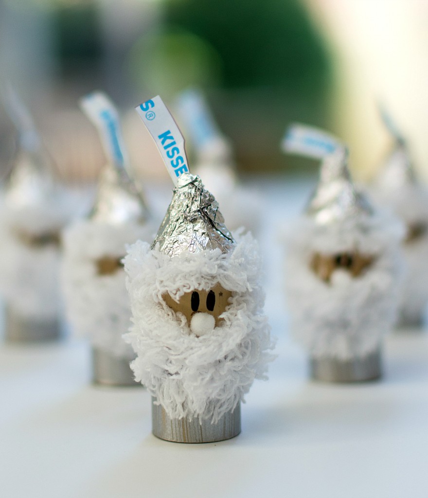 Christmas Crafts with Kids & Kisses - It All Started With Paint