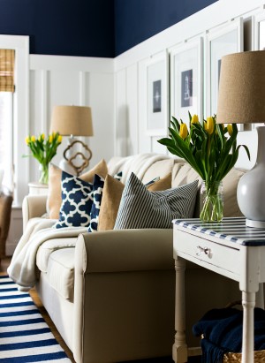 Spring Decor Ideas in Navy and Yellow - It All Started With Paint