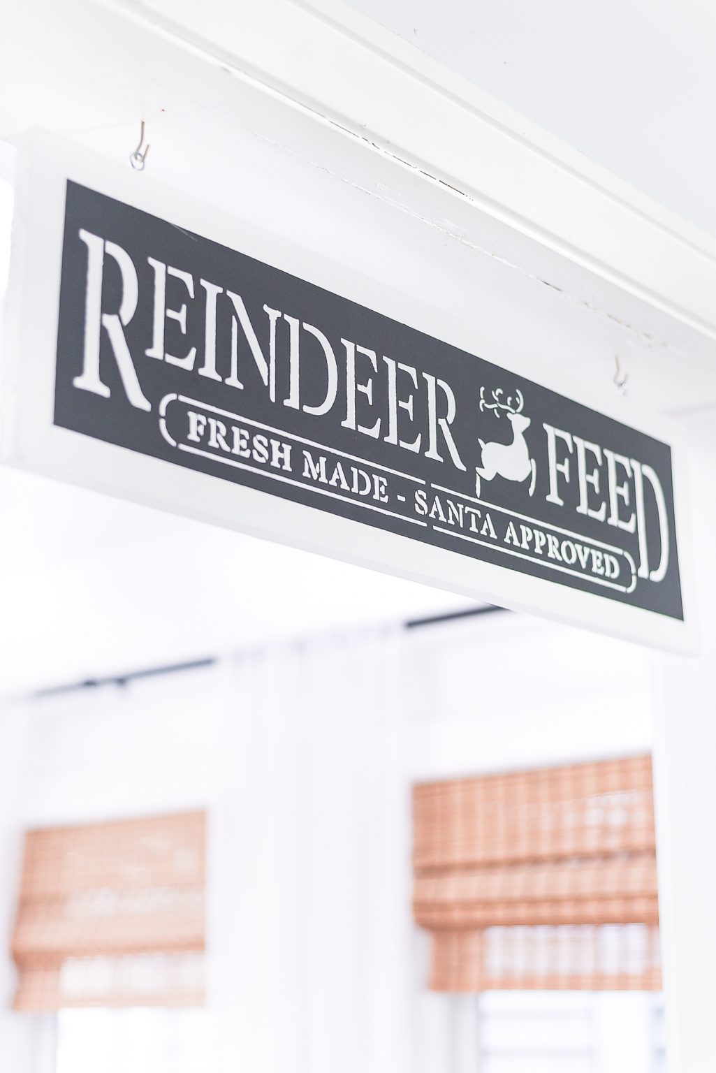 Vintage Christmas Sign DIY - It All Started With Paint