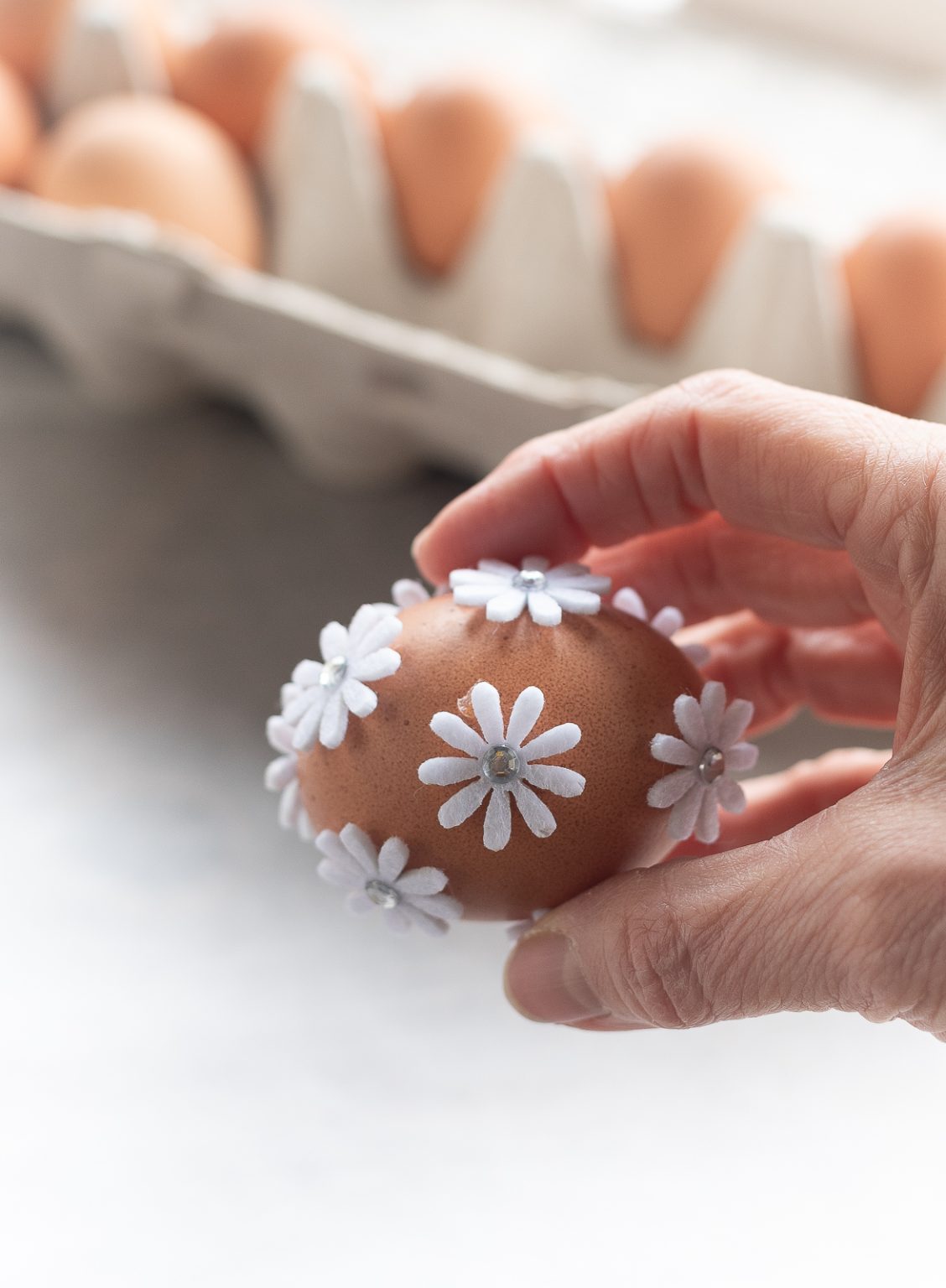 How To Decorate Easter Eggs with Rhinestones, Pearls & Flowers - It All Started With Paint