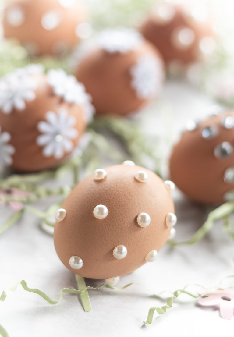 How To Decorate Easter Eggs with Rhinestones, Pearls & Flowers - It All Started With Paint
